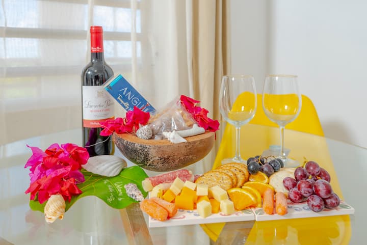 Airy Upstairs Hideaway | Shoal Bay 5 Min Drive - Anguilla