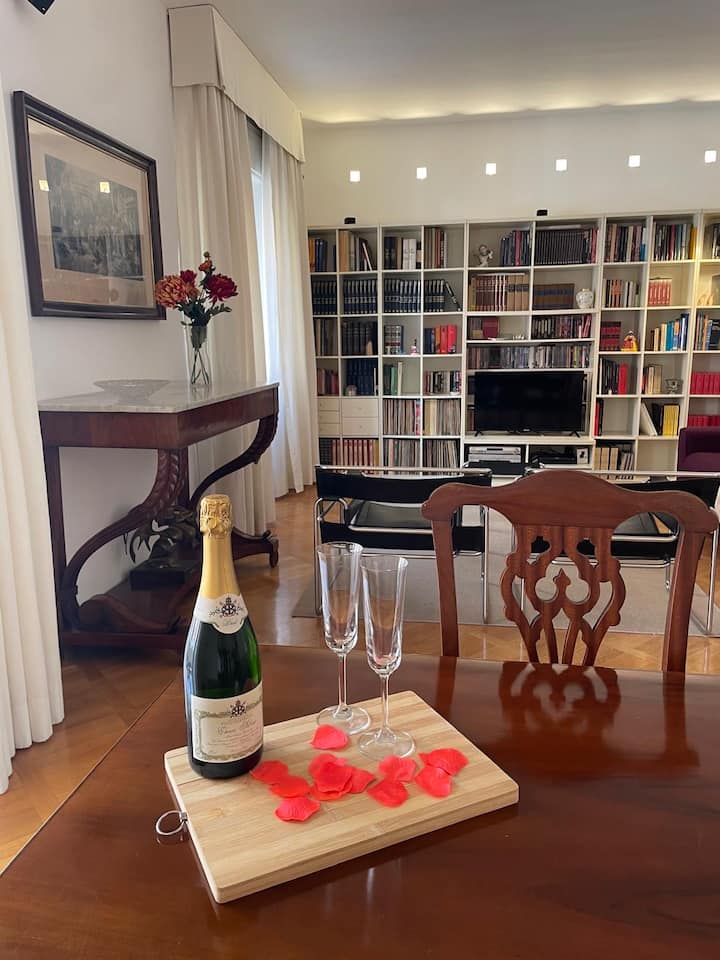 Casa Claudine, Stile E Comfort Nel Centro Città! - Pisa