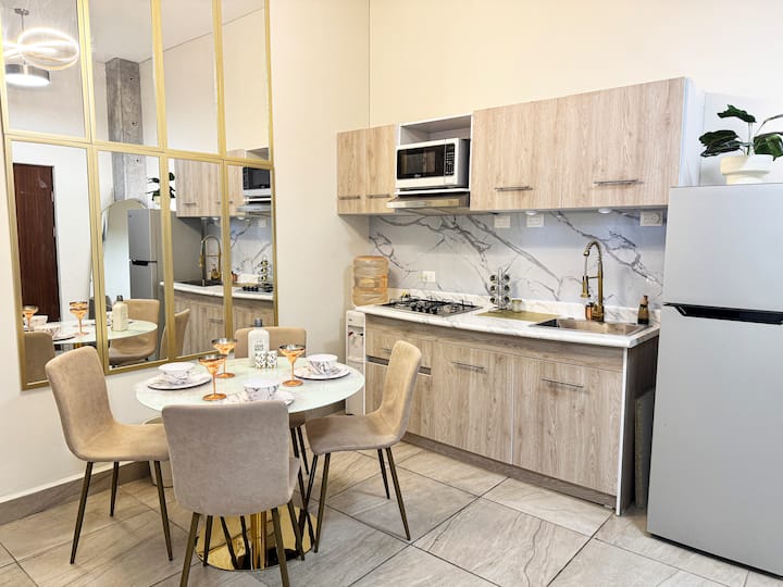 Luxury Gold Department - Centro Monterrey - Monterrey