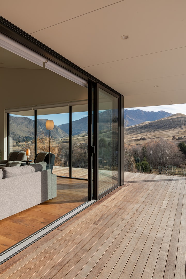 Rockwood - 4 Bedroom - Queenstown