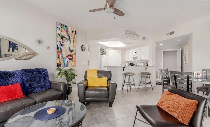 Designer 2bd/2ba In Gated Resort W/ Pool & Gym - Avondale, AZ