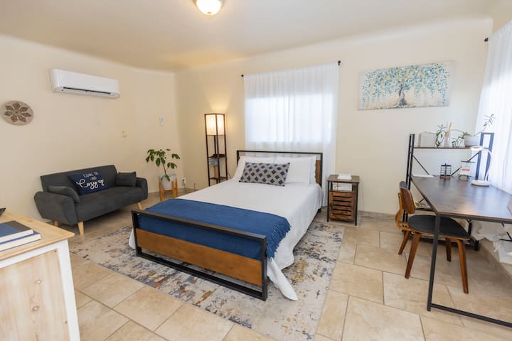 Chestnut Cottage Apt E - Las Cruces, NM
