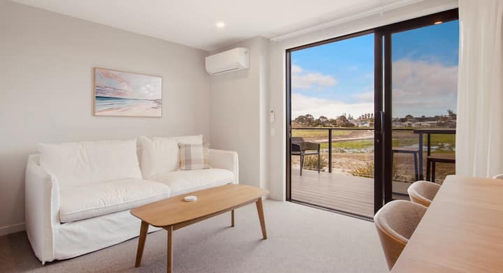 Unwind At The Reef (Apartment #B1) - Bay of Plenty