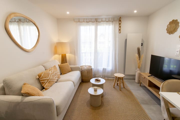 Sublime Logement 50m De La Mer Avec Parking Privé - Ouistreham