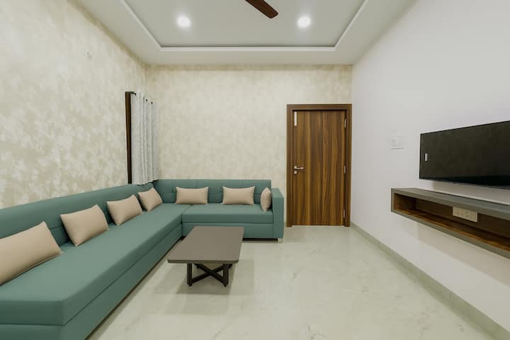 Home Escape Nova 1bhk With Balcony|mahalaxmi Nagar - Indore