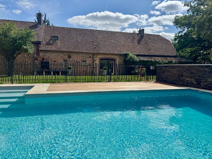 Maison Inès By Hellofriends, Piscine, Pickle, Foot - Centre-Val de Loire