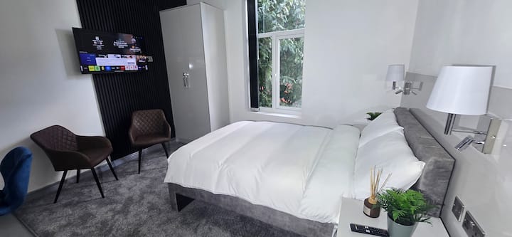 Private Studio Flat With Kitchen & Bathroom 2 - Manchester