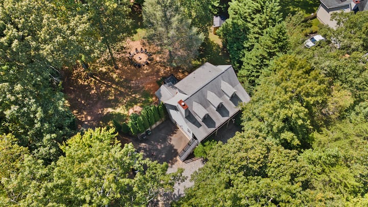 Grove Hill -4 Br, Hot Tub, Near Downtown Dahlonega - Dahlonega, GA