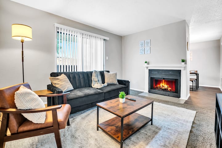 Freshly Built Studio · Gym & 1 Bath - Bedford, TX