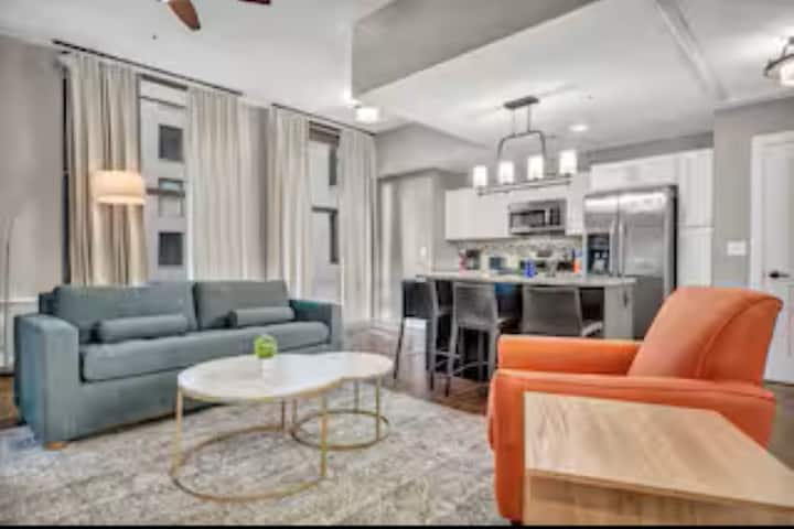 Amazing Downtown Apartment In Incredible Location! - Cleveland, OH