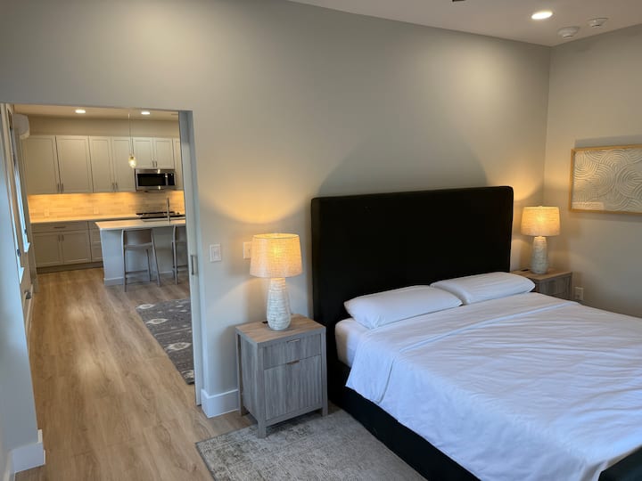 Basic Bryn Ii (11)- Purple Pillows/mattress/sheets - Cincinnati