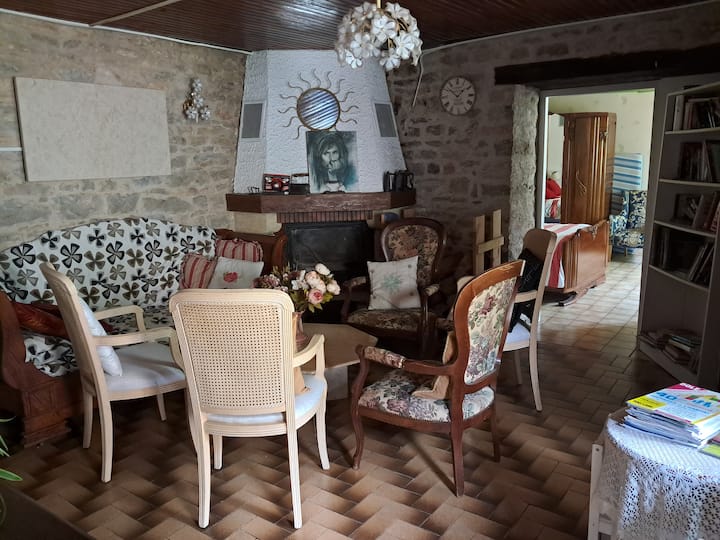 Au Gîte "Chez La Nicole" On S'y Sent Bien - Jura