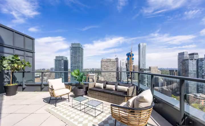 Luxury Sub-penthouse Executive Patio - Toronto