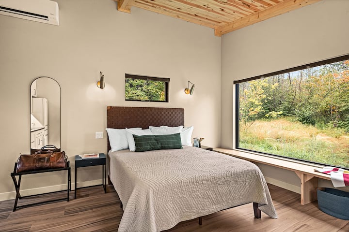 Private Sauna + Fireplace · Wildernest Cabins #2 - Duluth, MN