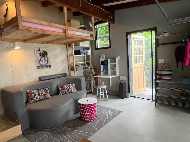 Tranquil Guesthouse Minutes Walk To Everything - Los Altos, CA