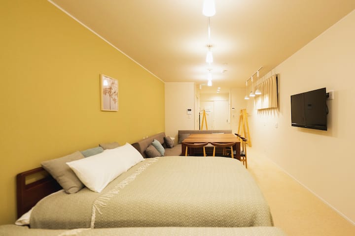 【Near Sta.！】with Kitchen/deluxe Theater Room/6ppl - Fukuoka