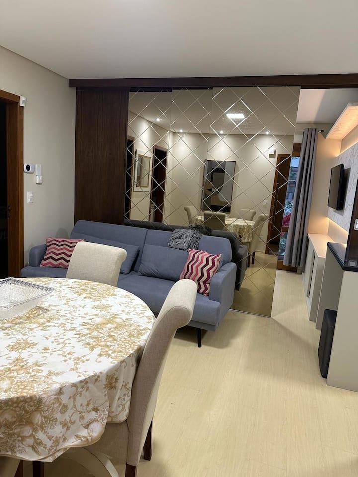 Belíssimo Apto No Centro De Gramado - 6x Sem Juros - Gramado