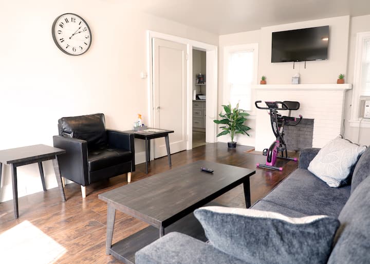 The Hertel Hotel Apt. 3 - Buffalo