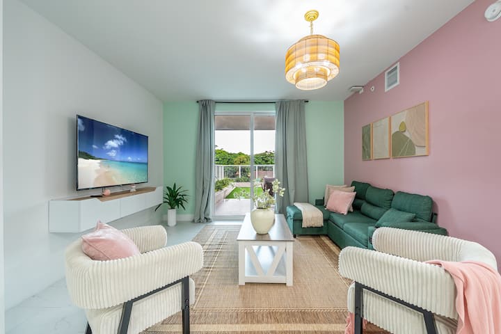 2br Apt|free Parking|gym|pool - Hollywood, FL