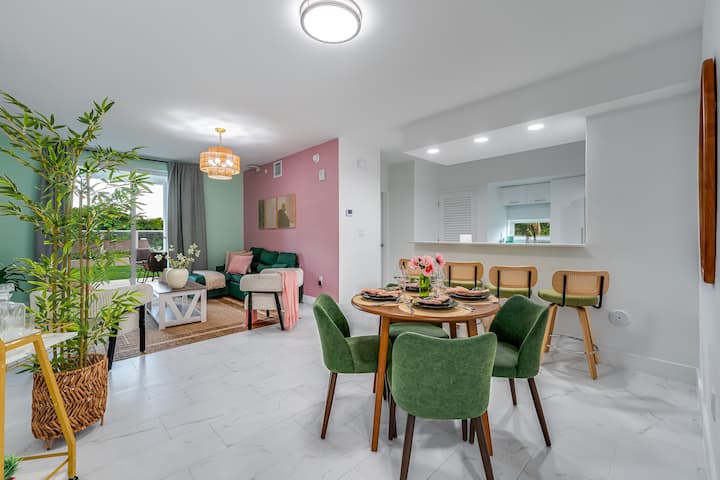 2br Apt|free Parking|gym|pool - Hollywood, FL