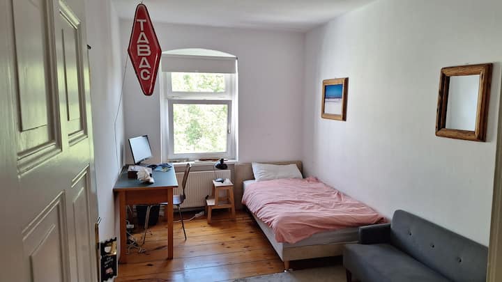 Ruhiges Altbau-zimmer In Bester Lage! - Berlin