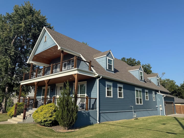 Blue Loft On Main - Broken Arrow, OK