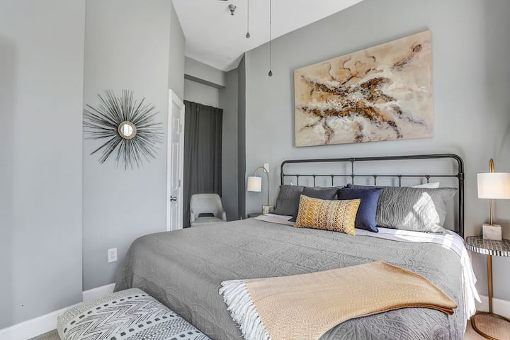 Sail Factory Loft - Historic Downtown Savannah 2br - Savannah, GA