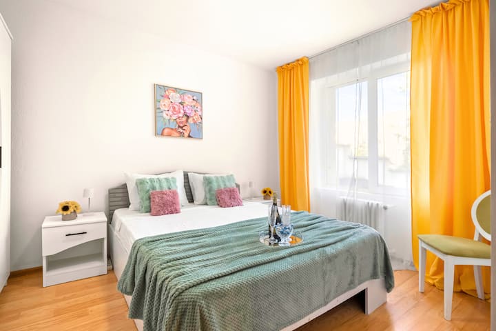 Downtown Bucharest | City Center | Garden View - Bucharest