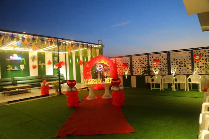 Rooftop Pool Party @ 3bhk Luxury Space - Faridabad