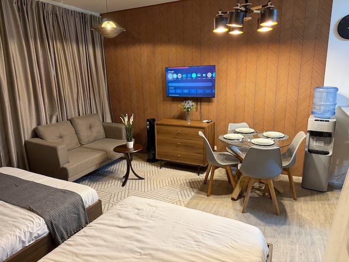 Hotel-style Studio • Wifi + Smart Tv • Sleeps 3-4 - Calamba