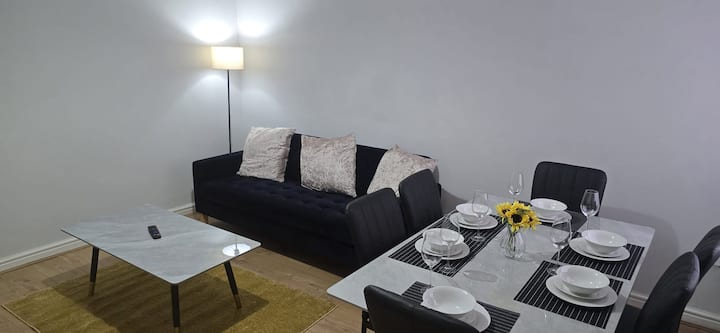 4 Bedroom House For Leisure And Work - Stockport