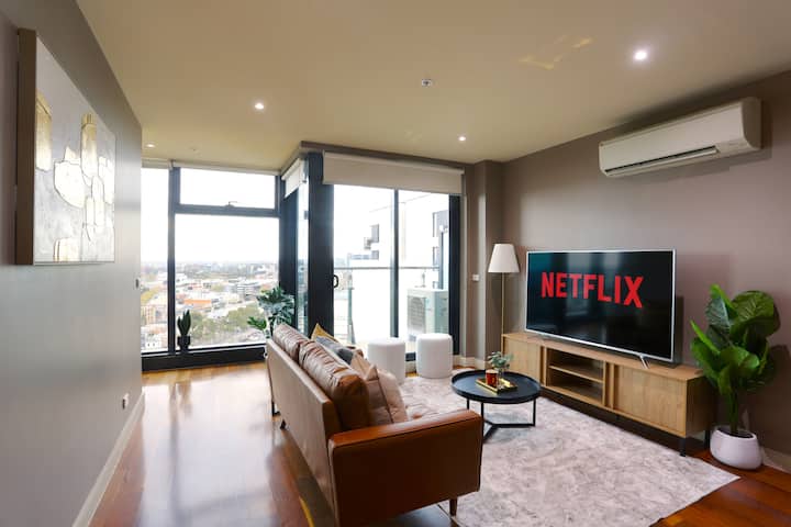 Heart Of Melbourne | Stylish 2br + Free Parking - Williamstown