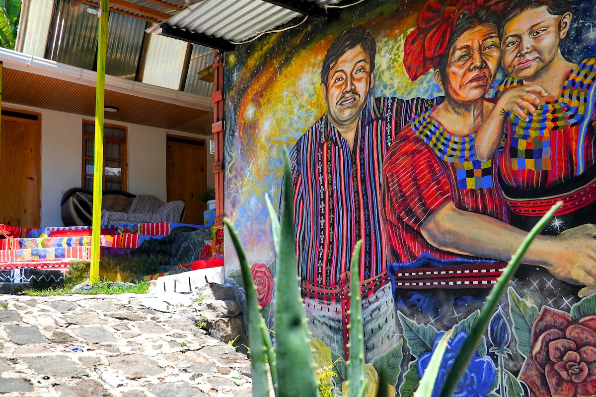 Aliix Sapo Chambre K'eme - Guest houses à louer à San Juan La Laguna, Sololá Department ...