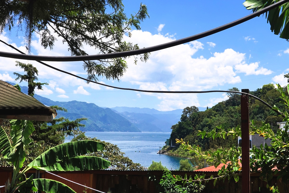 Aliix Sapo Chambre K'eme - Guest houses à louer à San Juan La Laguna, Sololá Department ...