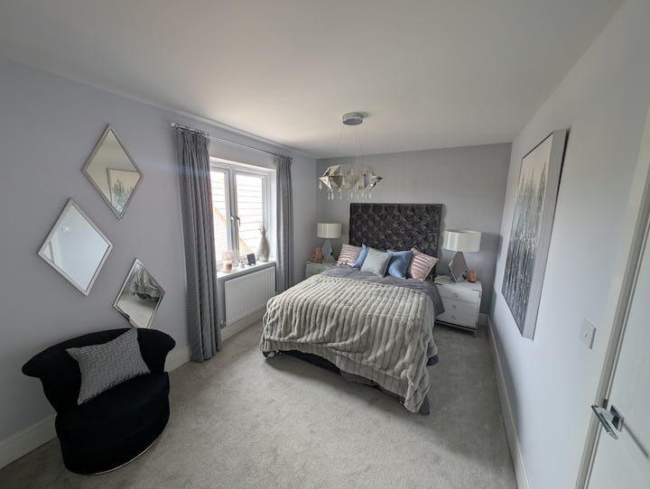 Cranleigh Place - Chesterfield