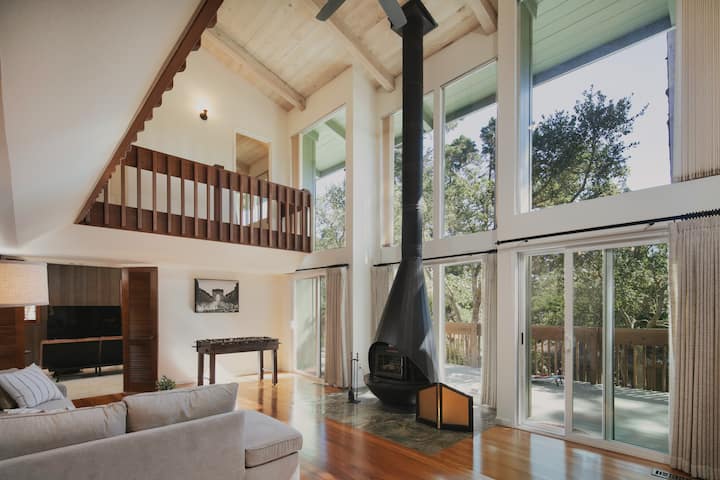 Radiant Monterey Escape 4bed/3bath - Monterey, CA