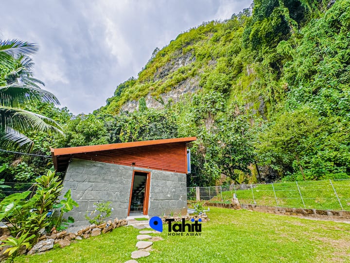 The Waterfall Cabin In Tautira - Tahiti