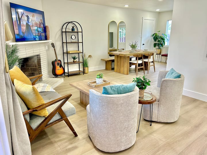 3bd Modern Home In Heart Of Sparks - Sparks, NV