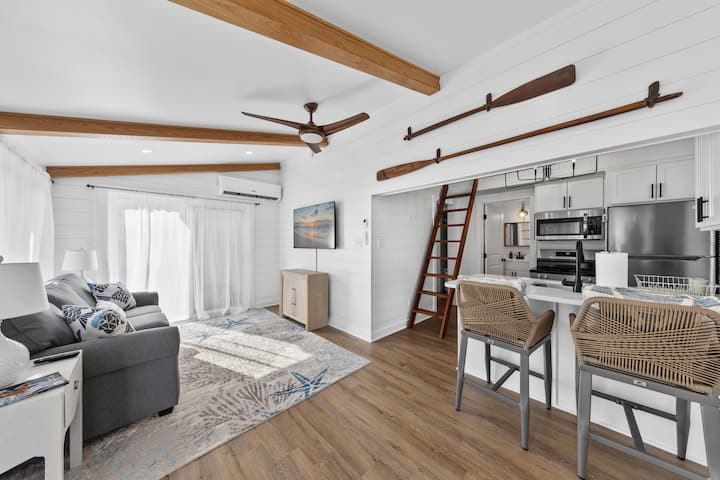 Beach Vibes 1br • Sleeps 4 • Steps To Dewey Beach - Rehoboth Beach, DE