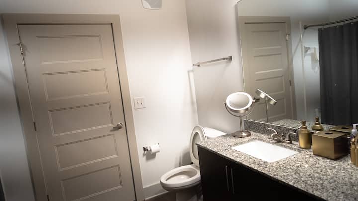 Luxury Condo - Super Convenient - Duluth, GA