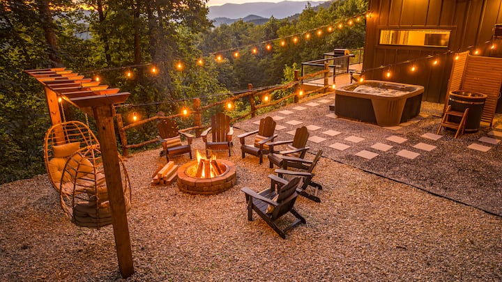 Firepit · Hot Tub · Sauna + Cold Plunge | Views - Bryson City, NC