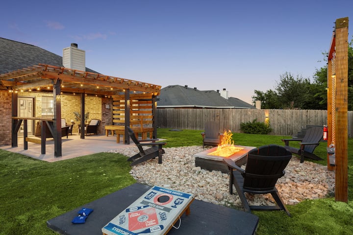 Smart Home W/ Alexa + Backyard Retreat Chef&driver - Killeen, TX