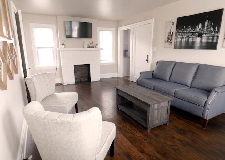 The Hertel Hotel Apt. 2 - Buffalo, NY
