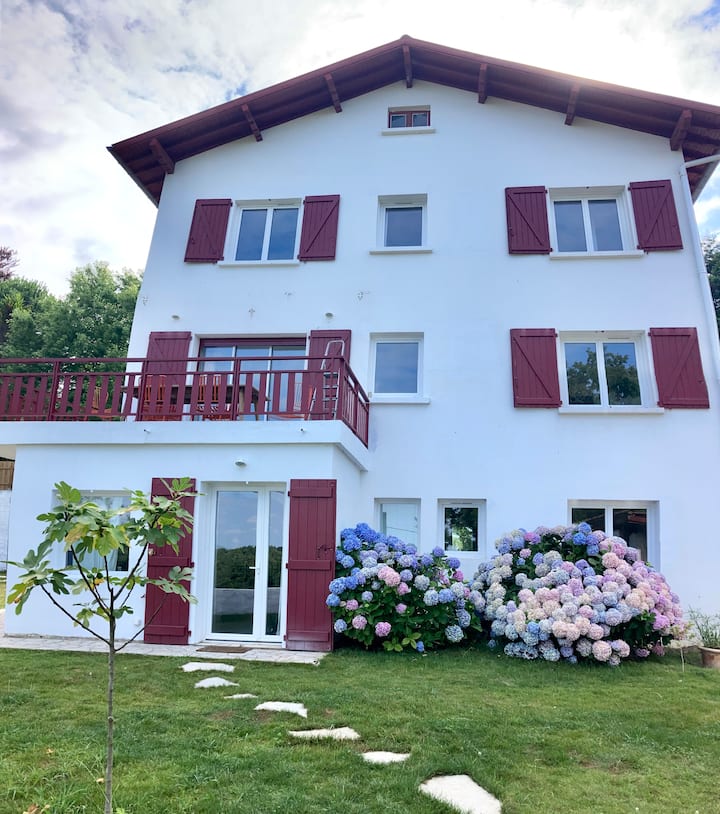 Maison Eco-responsable Au Calme Et Lumineuse - Sare