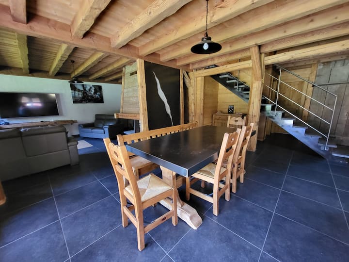 Superbe T4 Dans Ancienne Grange - Samoëns