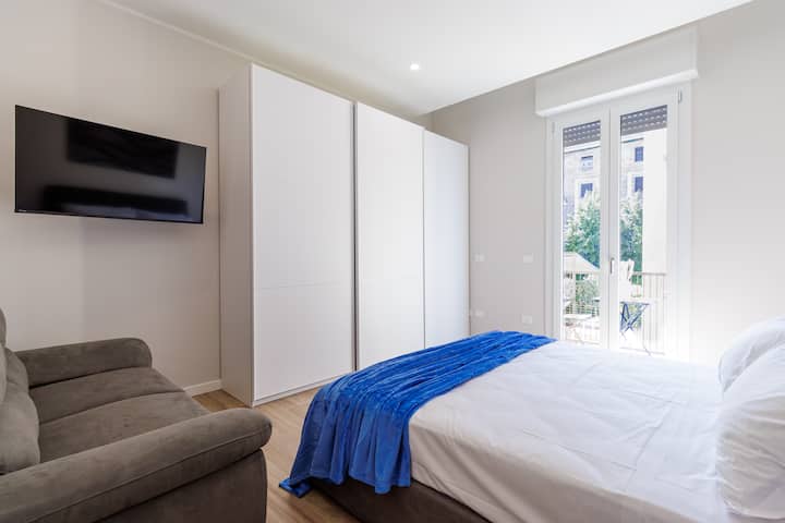 Casa Valentina | Wifi Gare Parking - Modena, Italy