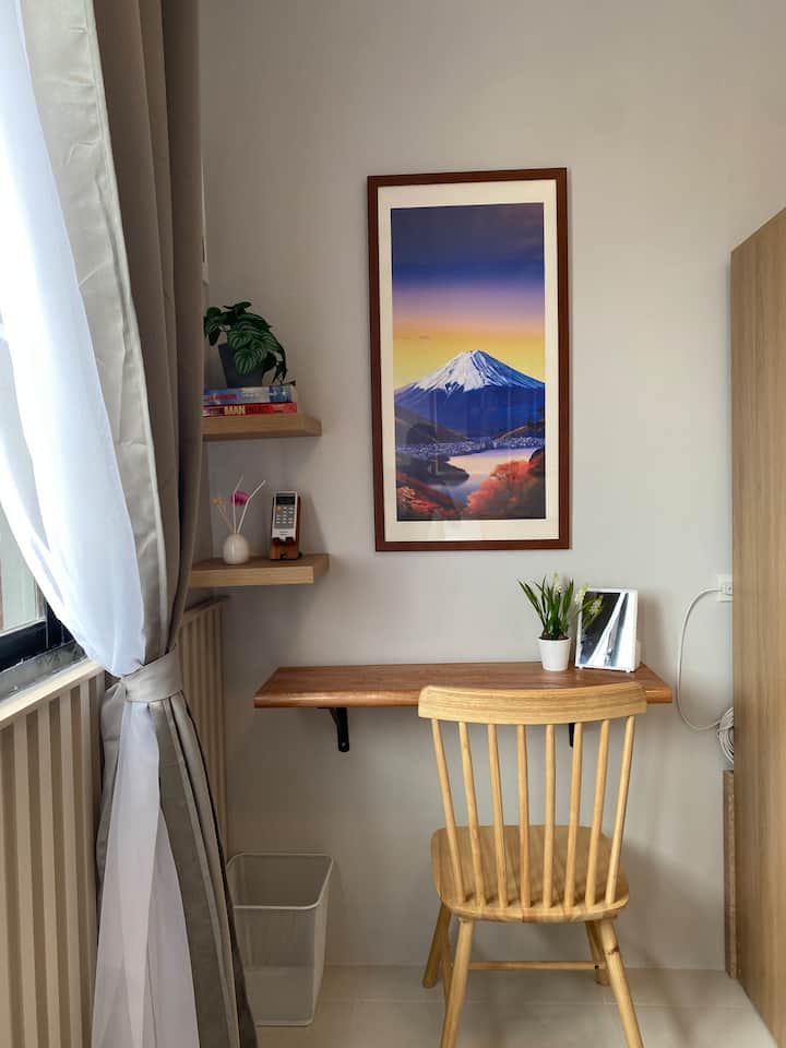 Modern 1br Condo, City View, Balcony & Pool Access - Lapu-Lapu City