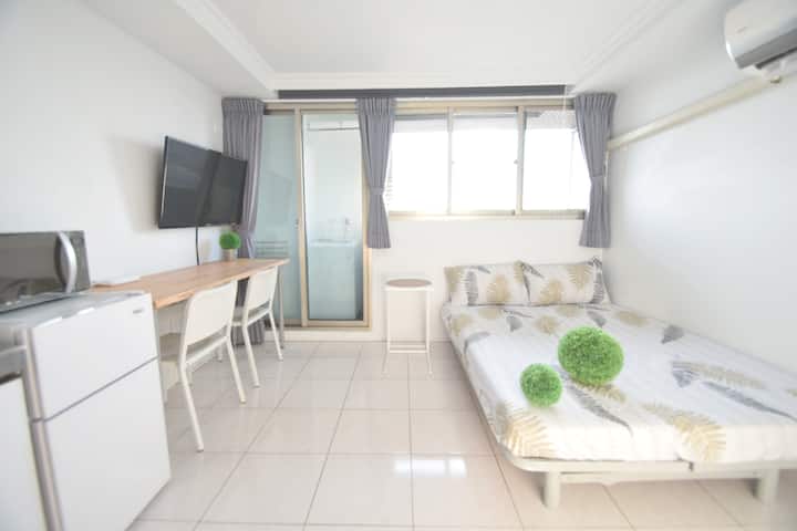 台南市中心(租賃獨立套房)Tainan City Center(ensuite Apartment) - China