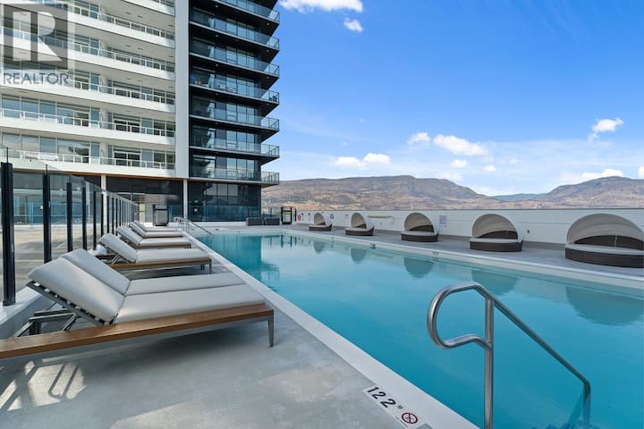 Luxury 1 Bdrm + Den At The Eli Downtown Resort - Kelowna