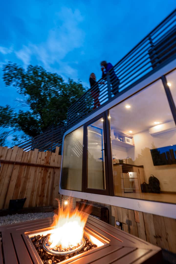 #3 - Luxx - Space Cabin Tiny House - Rooftop Deck - Taos, NM